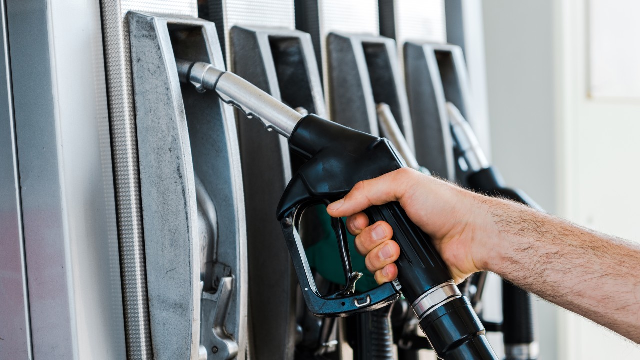 Fuel Saving Guide | Car Maintenance Guide | Bosch Car Service